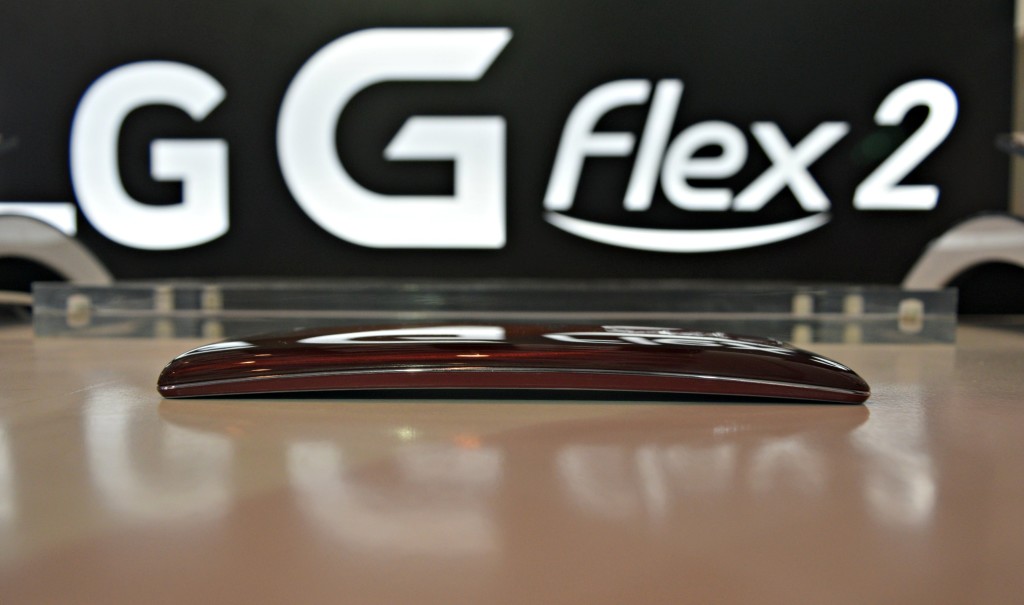 LG G Flex 2 with Curved display launched in India for Rs. 55,000 ...