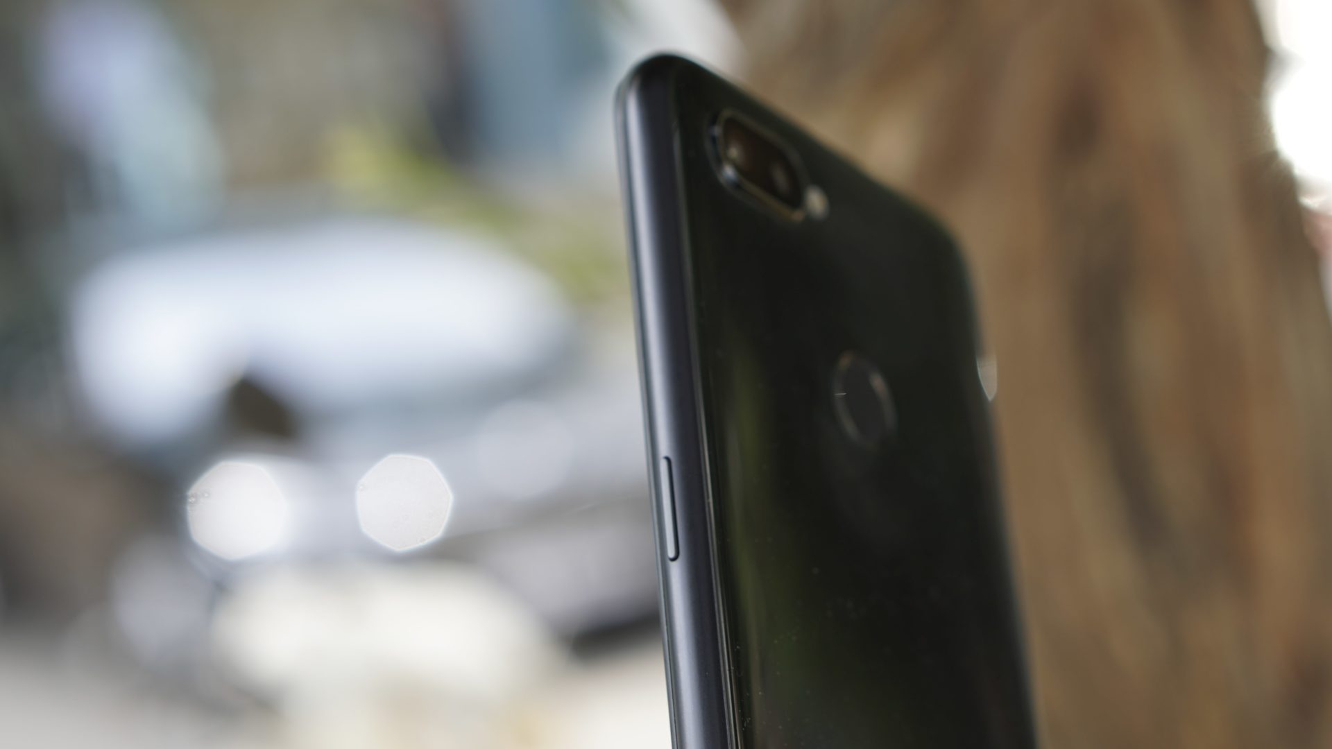 Realme 2 Pro Review: Probably the best in its Segment! | GizmoManiacs